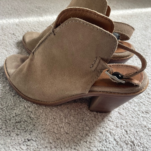 Frye | Shoes | Womens Tan Suede Slingback Heels | Poshmark